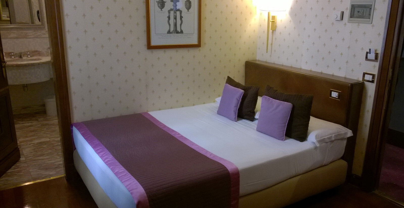 Discover the rooms of Hotel Imperiale in Via Veneto in Rome