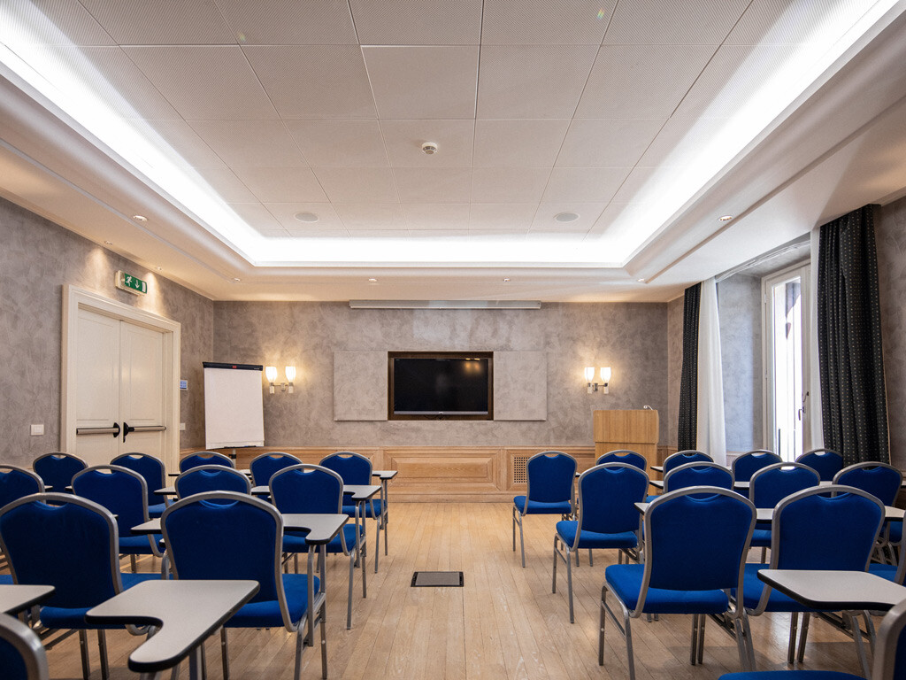 Browse the gallery of Rose Garden Palace, 4 star hotel in Rome